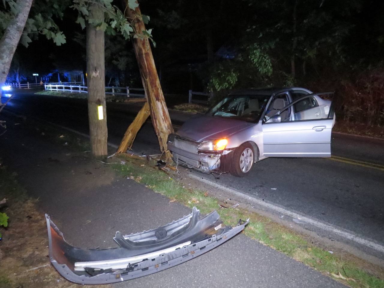 Vehicle occupants flee scene after Dennis Port car vs pole