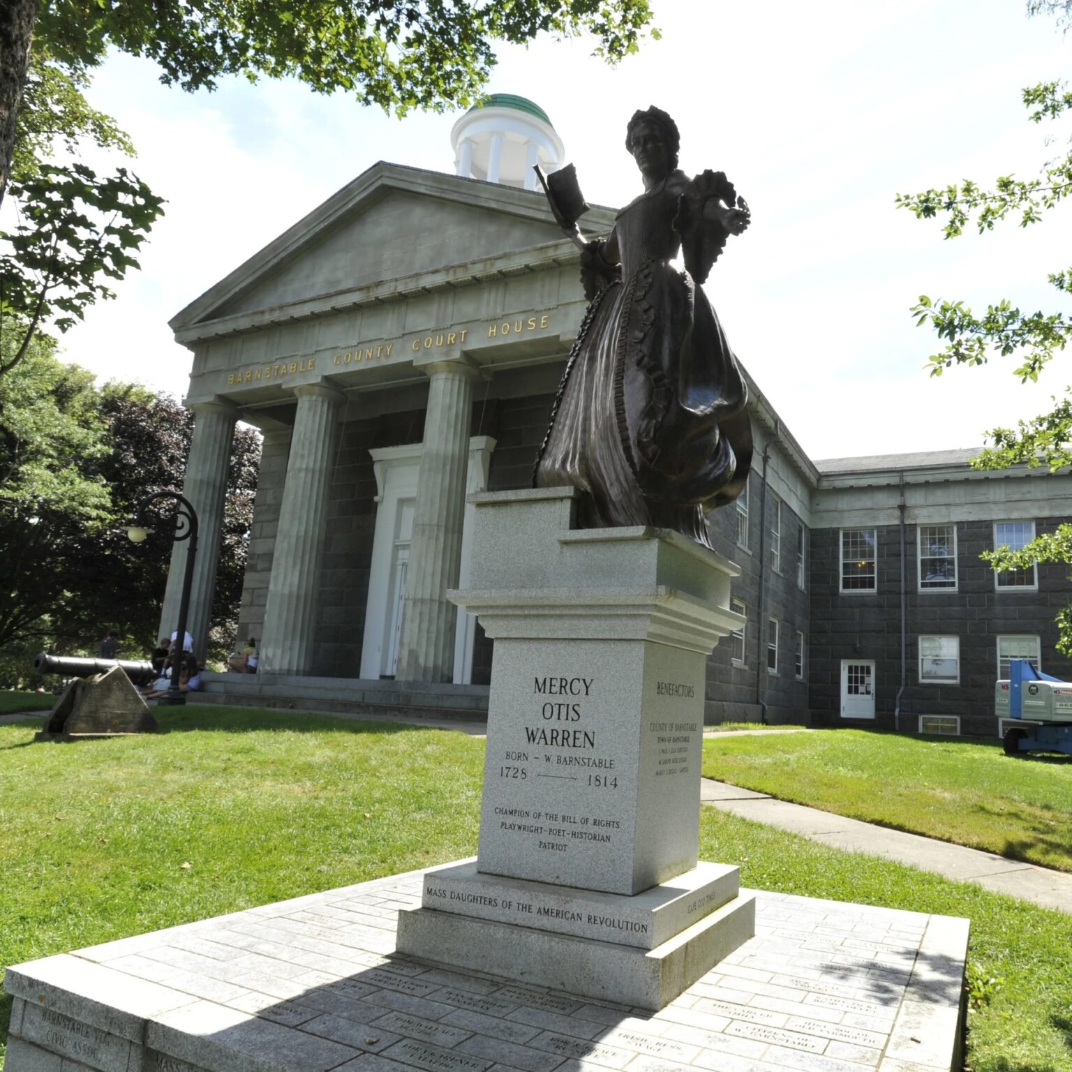 Tragic update: Toddler passes away after being struck by a car in ...