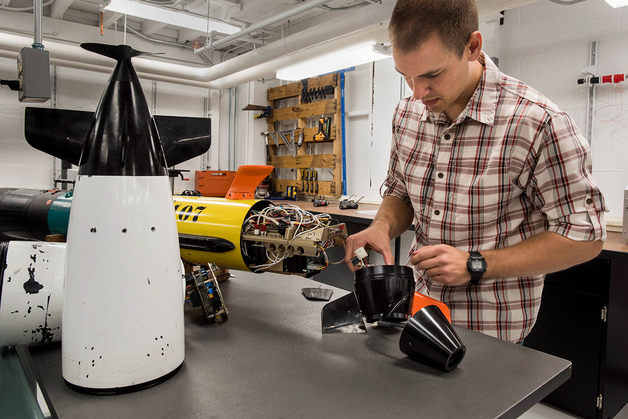 WHOI Center for Marine Robotics Receives State NextGEN Award - CapeCod.com